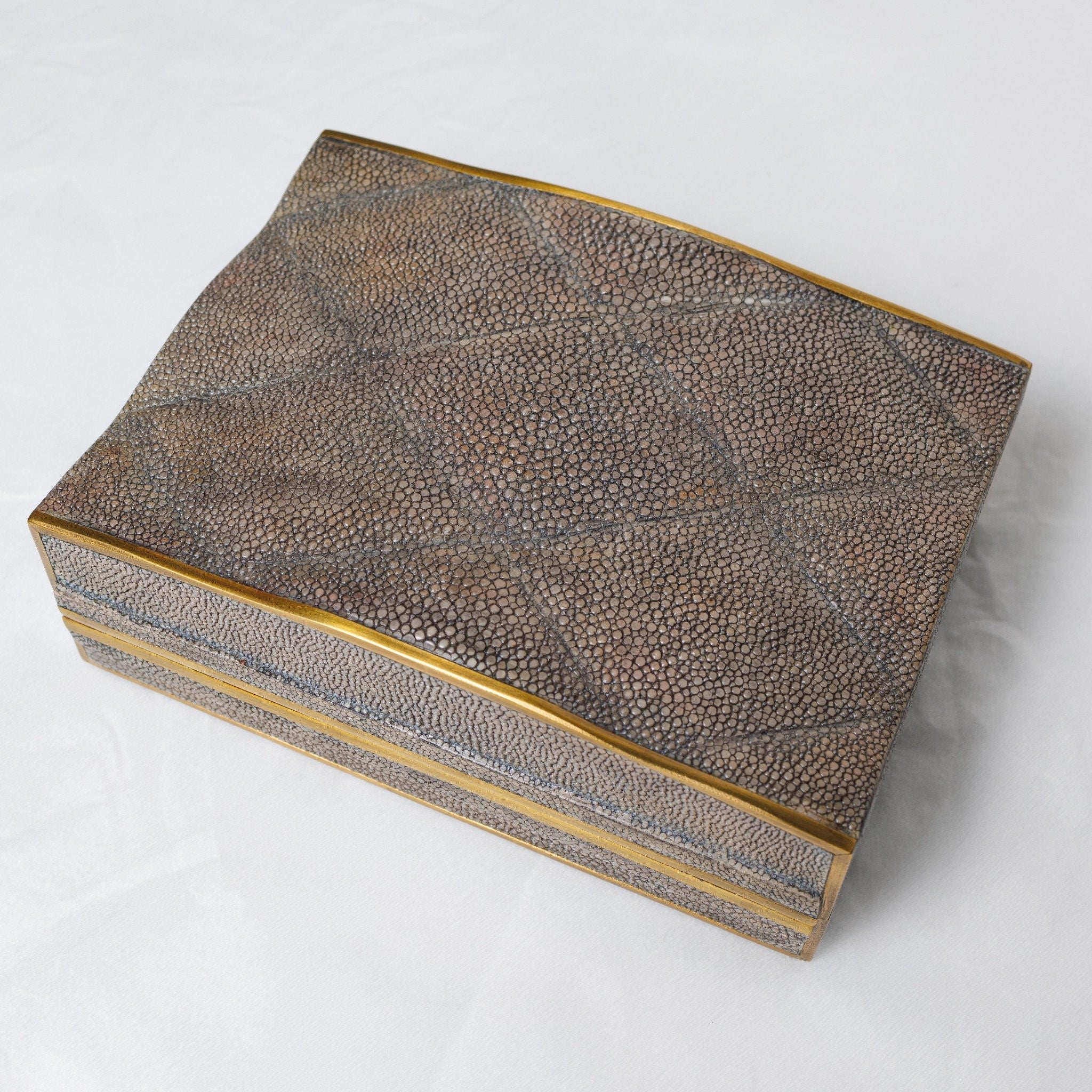 Large Coco Box in Charcoal Shagreen – PETTIGREW